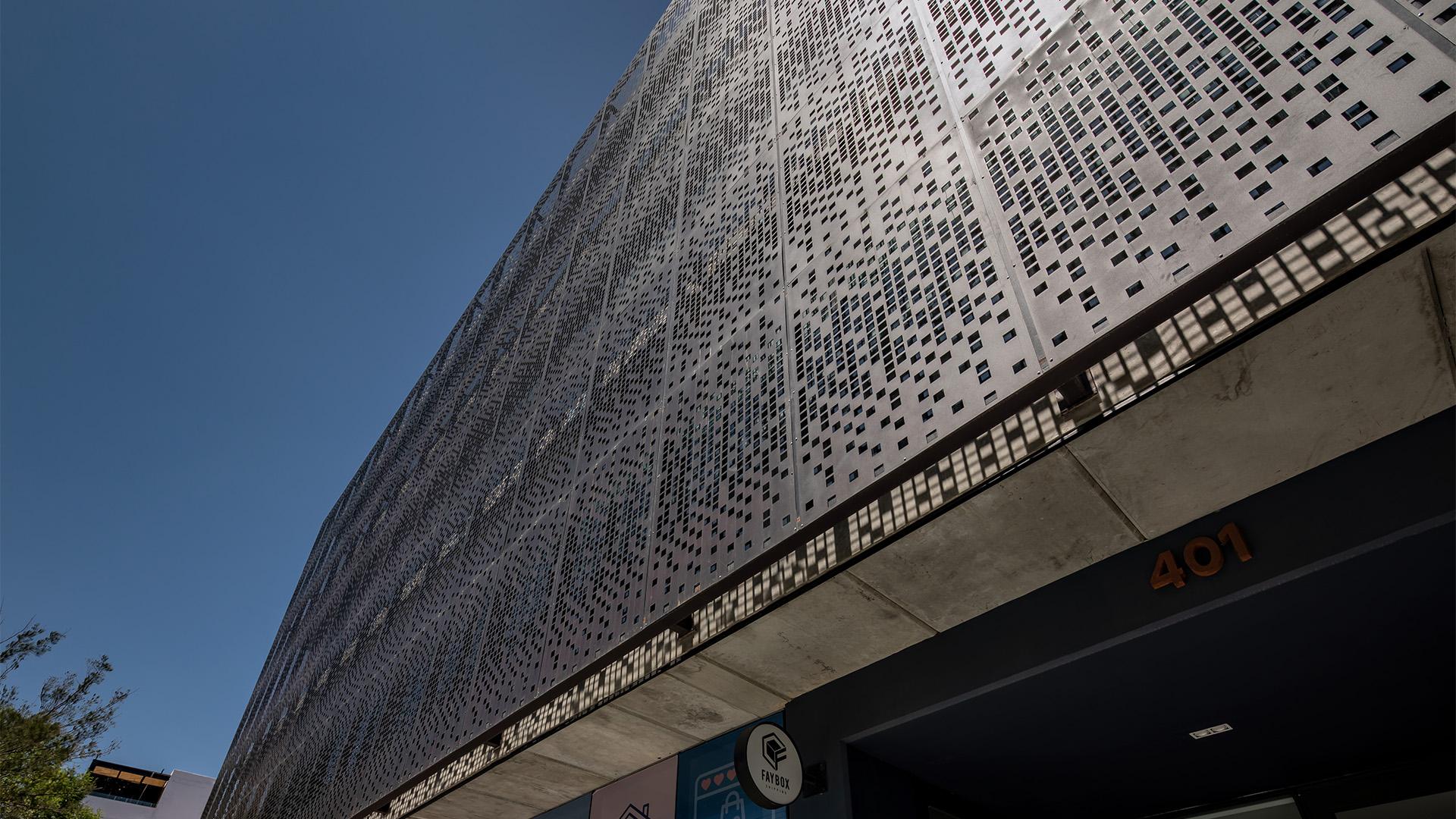 Paneles Metálicos Decorativos, La Revolución de las Fachadas Modernas ...